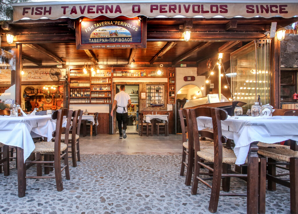Perivolos Taverna Santorini